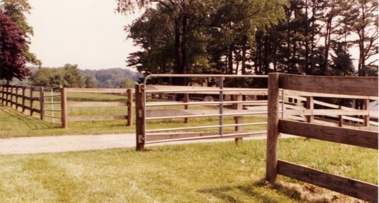 Commercial Agricultural Fence Installation Company | Long Fence