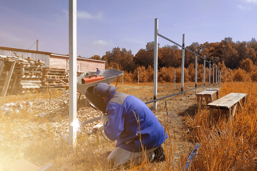 5 Qualities to Look For in Fence Companies | Long Fence