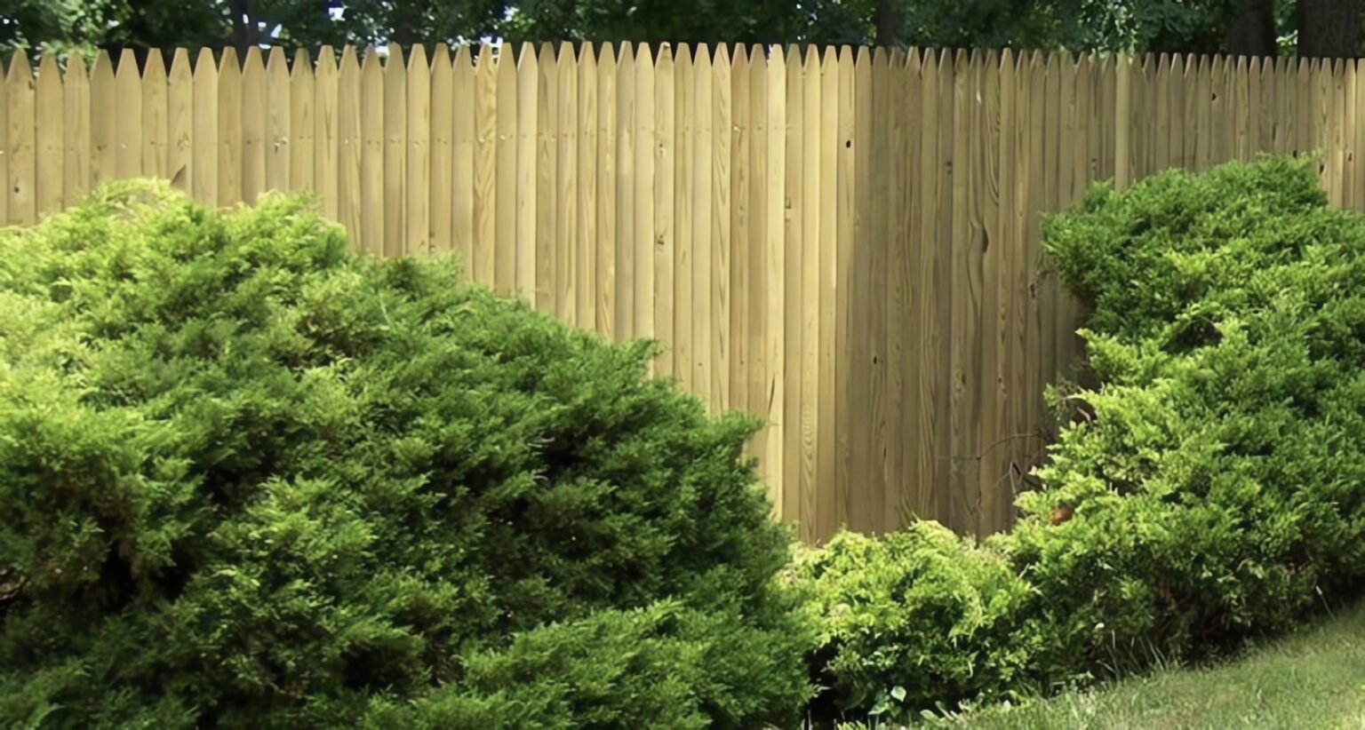 Stockade Fence Installation & Design | Long Fence